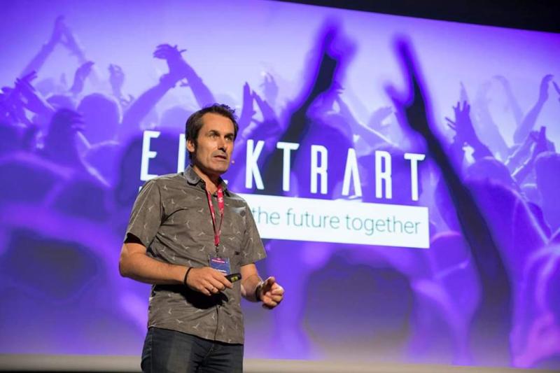 Jon Astorquiza (ElektrArt): «La carrera de Bellas Artes te prepara para ...